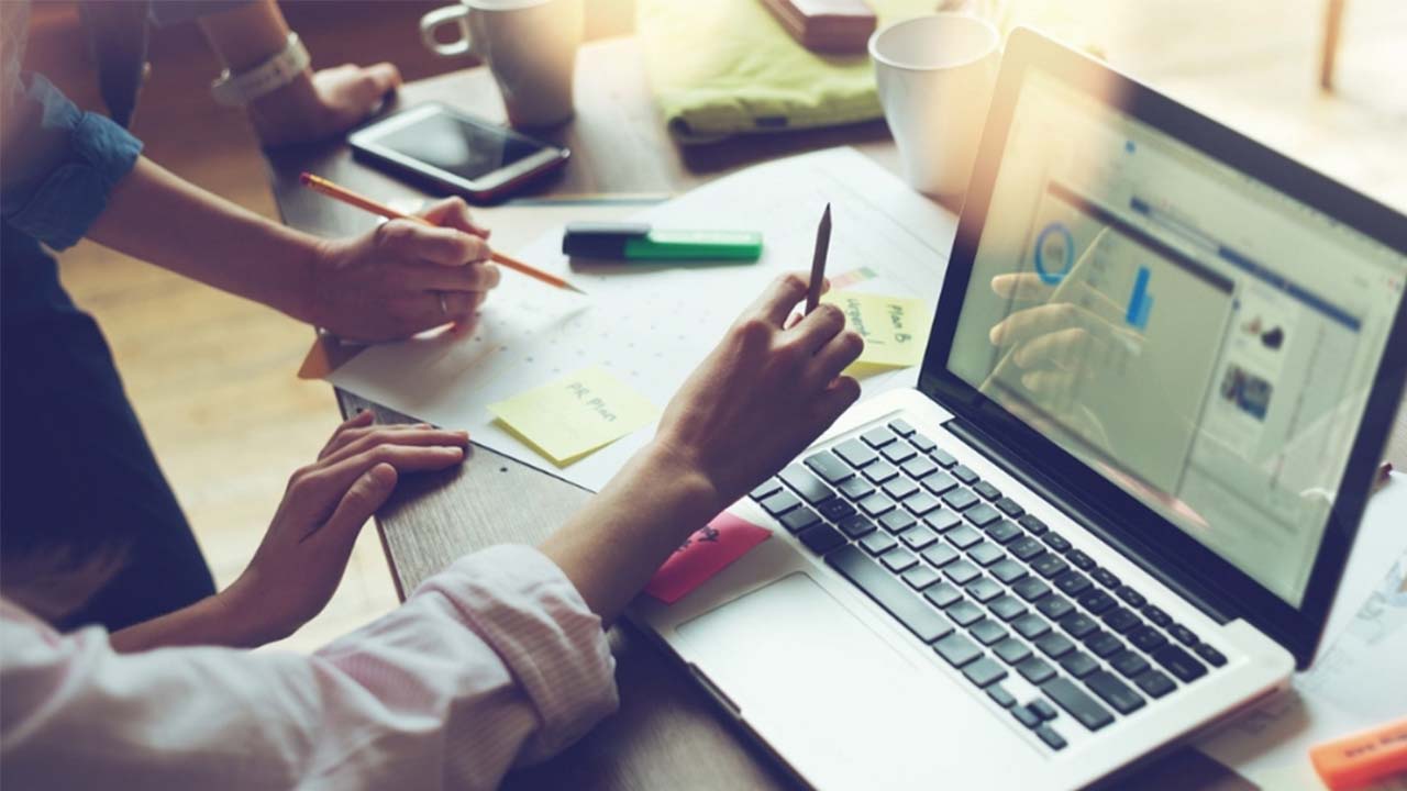 Office Staff: The Backbone Of Your Company